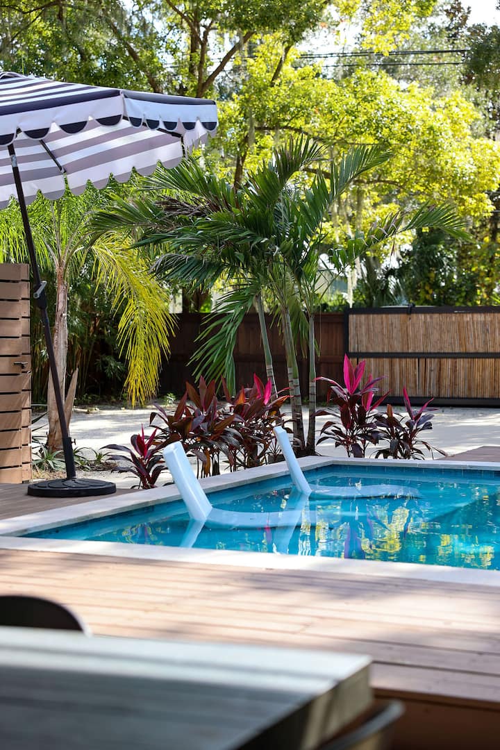 The May House - Heated Pool - Historic Downtown - St. Augustine, FL