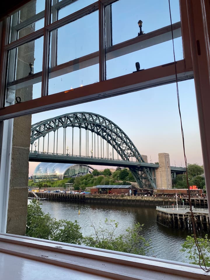 Elegant Riverside Newcastle Apartment - Newcastle upon Tyne