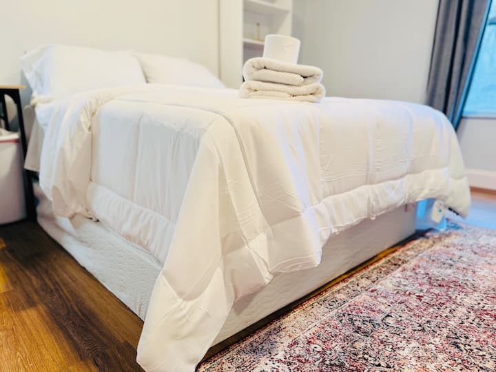 Bed | Tv | Wi-fi | Work Space | Kitchen - Ohio