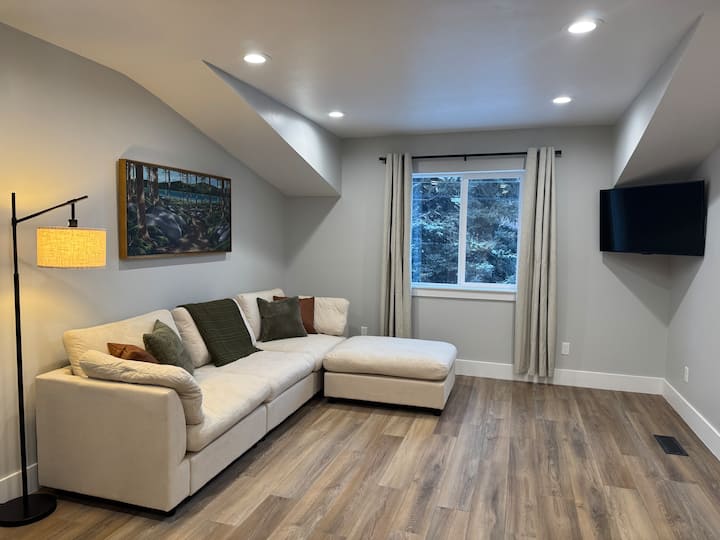 Modern Carriage Household Is - Funland, Idaho Falls