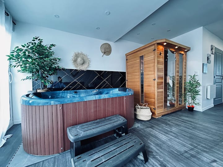 Le Repos Des Dieux Studio Avec Jacuzzi Et Sauna - Reims