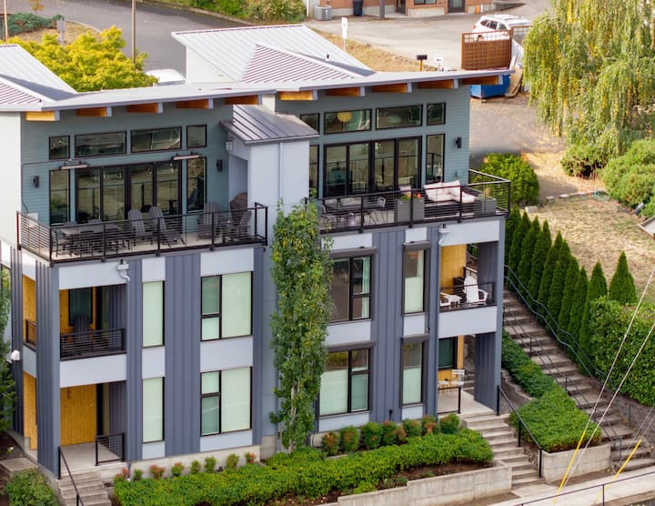 Modern Townhouse W/ River Views. 1 Blk To Downtown - Hood River, OR