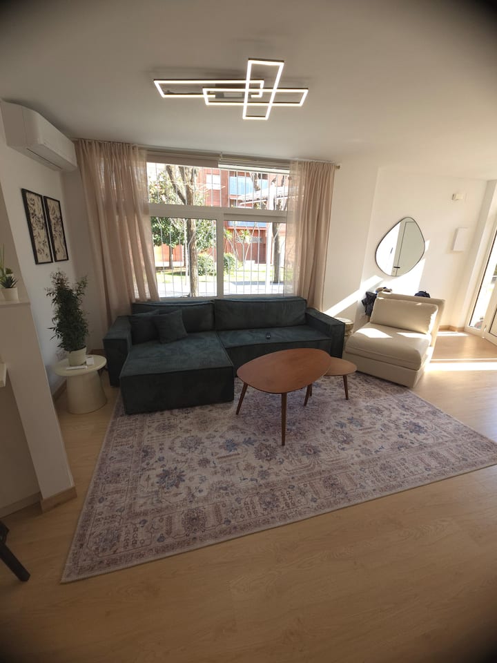Jasmin Family House Near The Beach - Barcellona