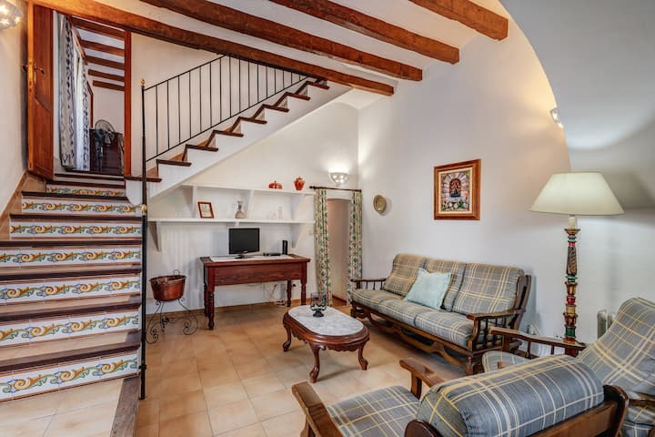 Traditional Mallorquin 3-bedroom Stone House W/ac. - Sóller