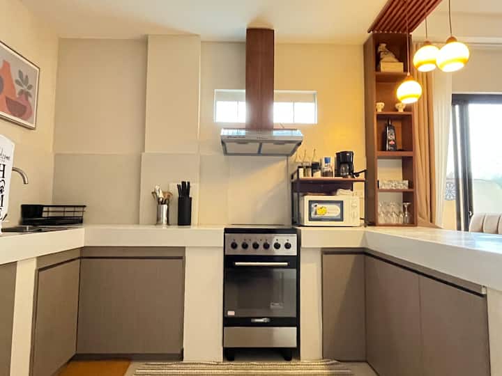 2br Cozy Cocoon:near Beach&sbma Yacht+kitchen+pool - Olongapo