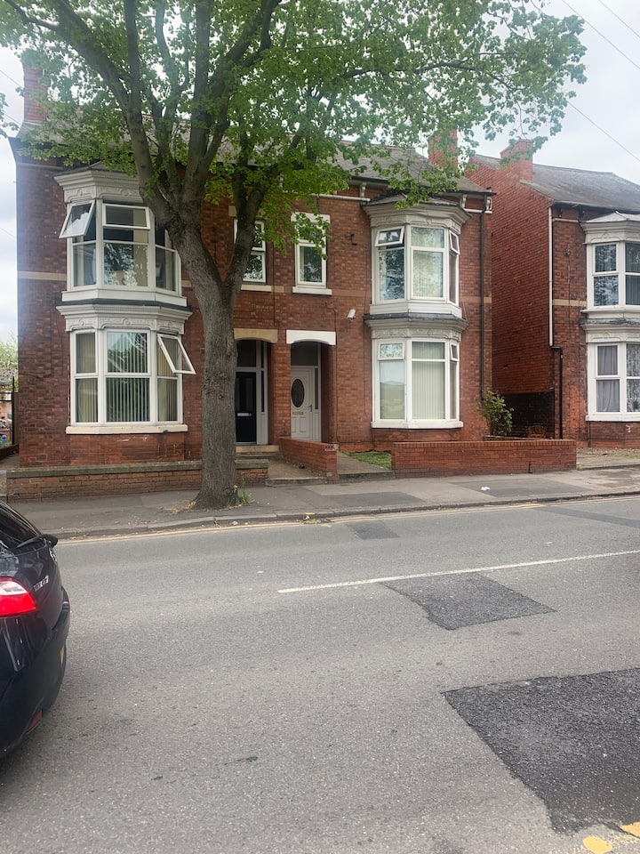 Contractor Accommodation / Private Parking - Sherwood Forest