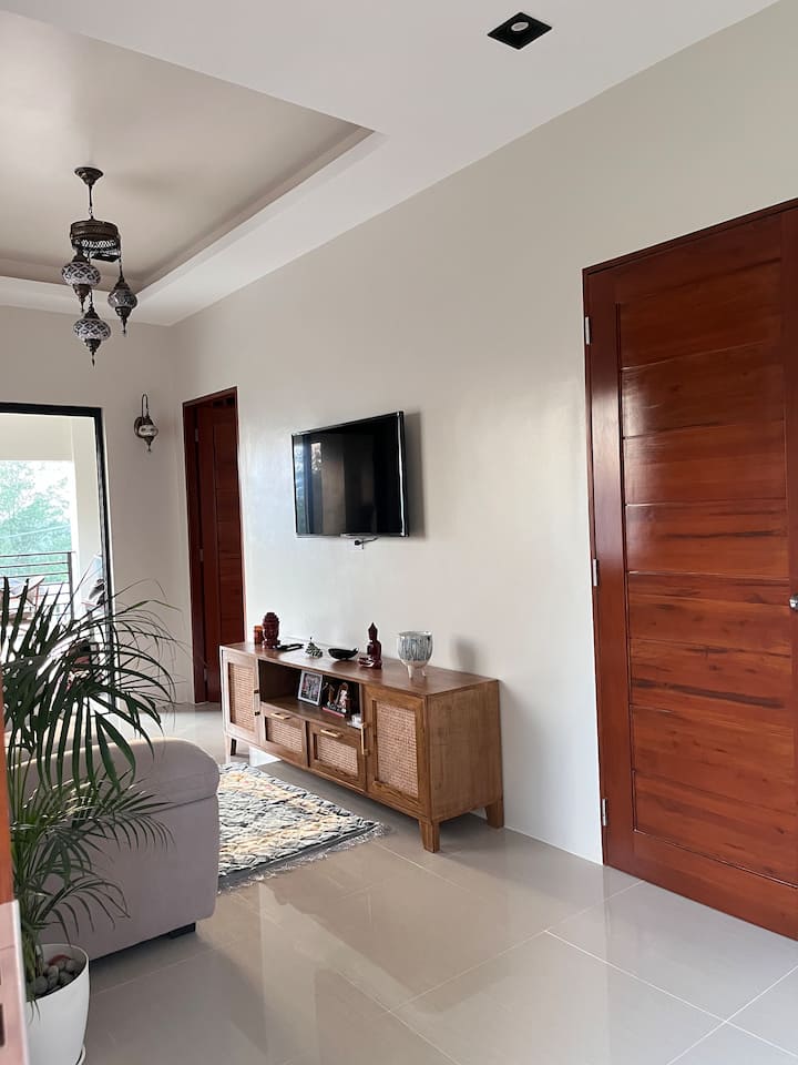 The Asian Suite Subic -