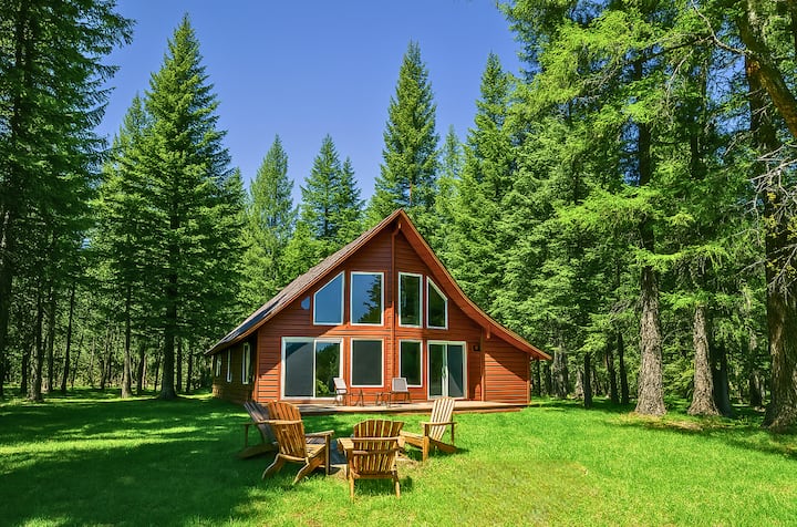 Dog Friendly Lake Cabin W/hot Tub & Scavenger Hunt - Tamarack Ski Resort, ID