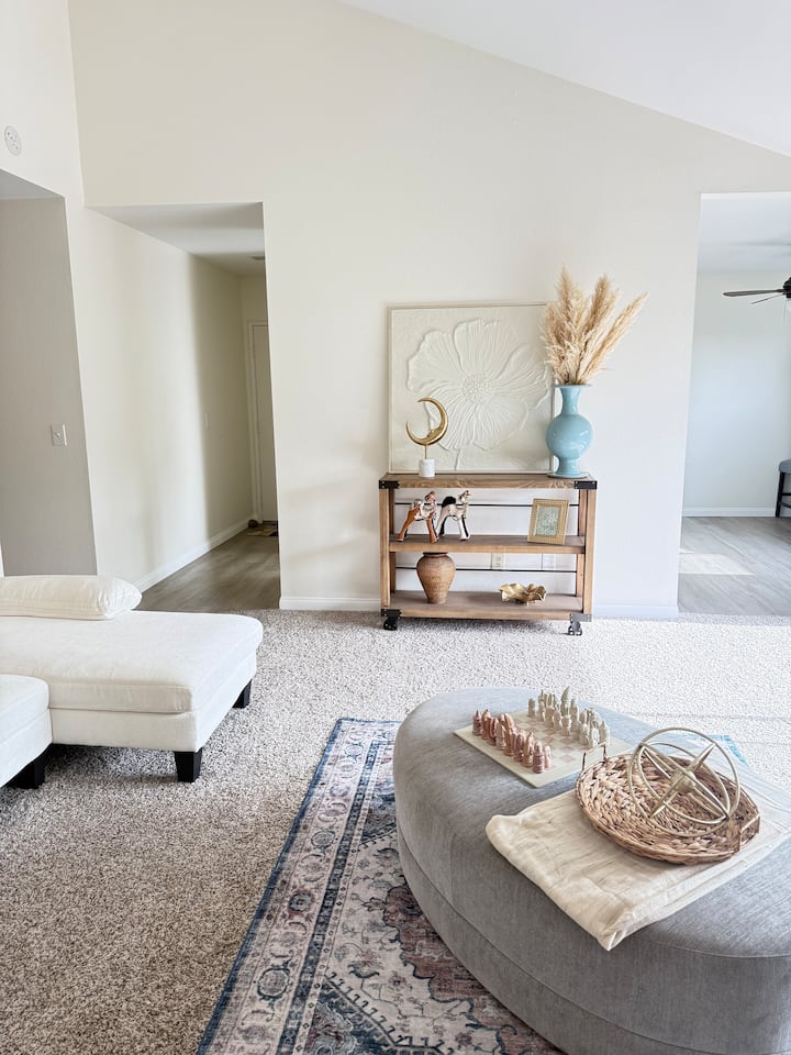 Central Mission Valley Room - San Diego, CA