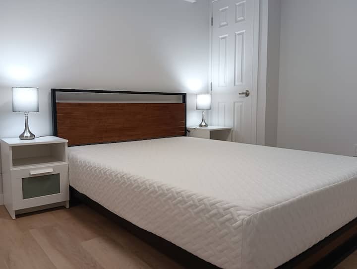 Warm, Private Bathroom, Living Room-basement Suite - Calgary