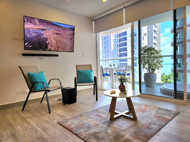 Luxury Apartment With Balcony And Jacuzzi Private - Cartagena