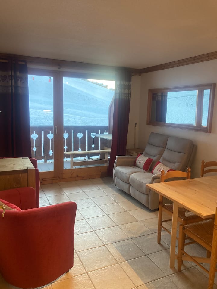 Ski In Ski Out Apartment - Aime