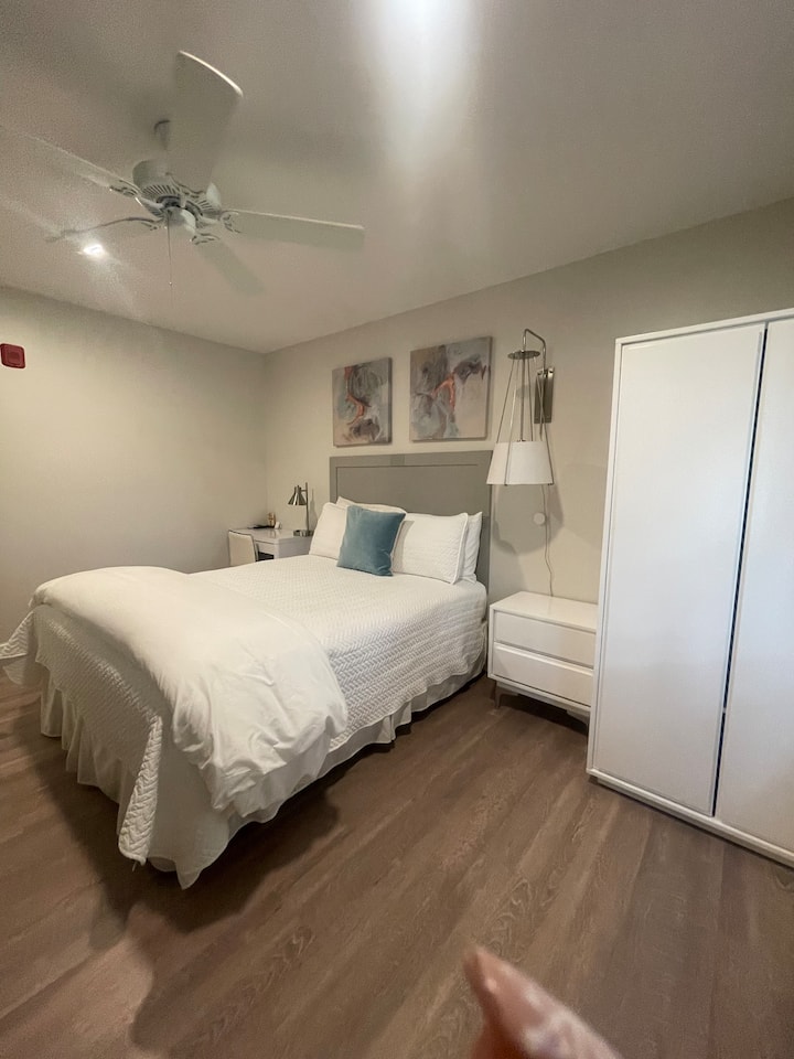 Ridge 12 Travel Jmu Harrisonburg - Queen Bed - Harrisonburg, VA