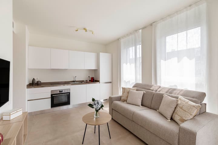 The Summit | Calme & Central — Parking Gratuit - Lugano