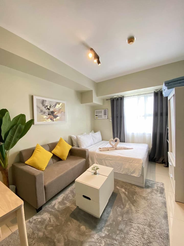 Happy's Studio @ Horizon 101 Tower 1- 43rd Floor - Cebu City