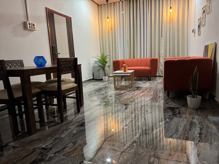 Aarna Homestay By Palm 715 -