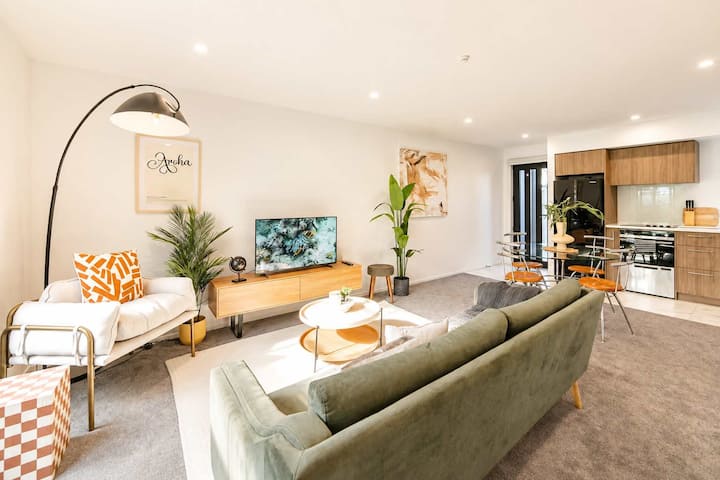 Designer 2br Flat | Christchurch Cbd | Patio - Christchurch