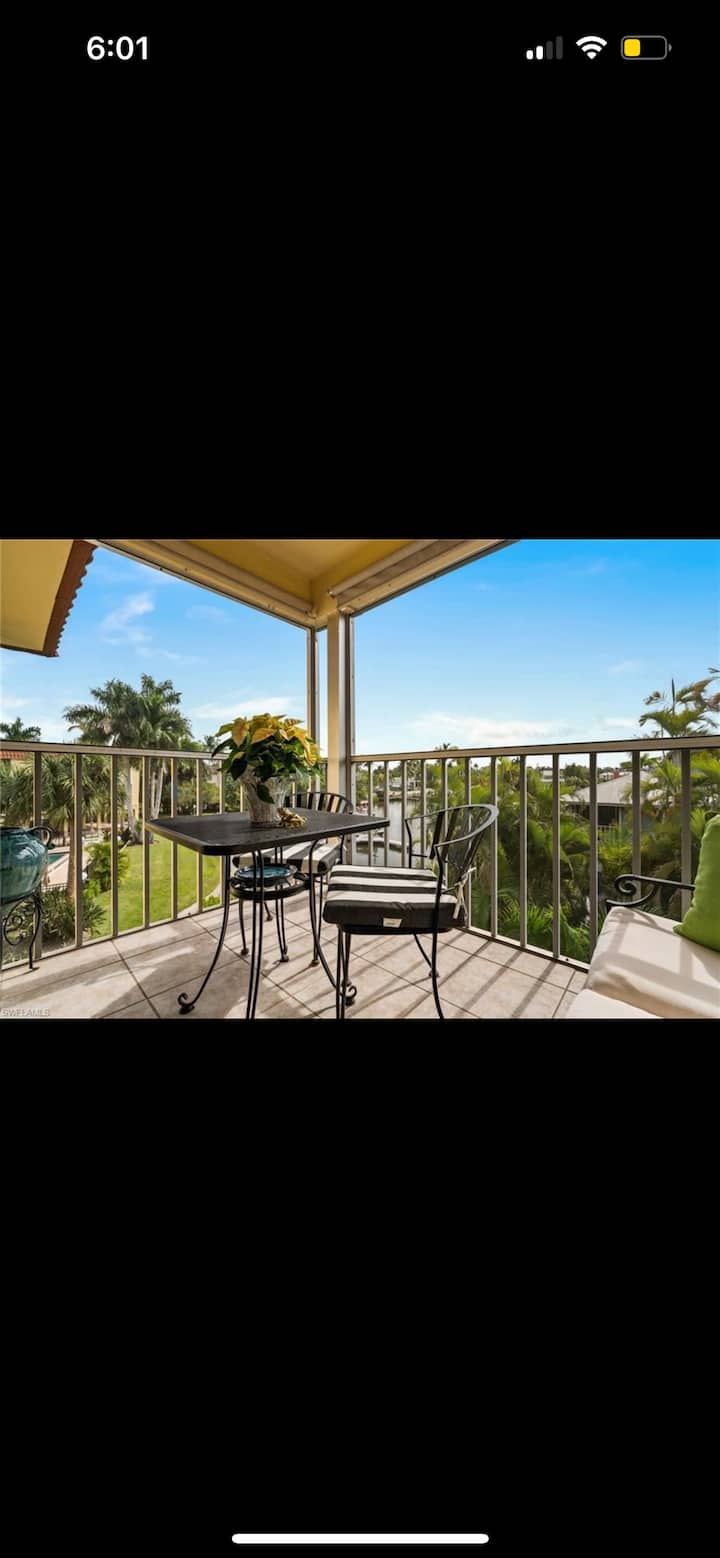 Beautiful Sunset Oasis - Naples