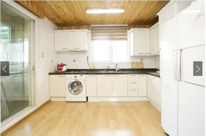 본관이층 이십명이상 - Paju-si