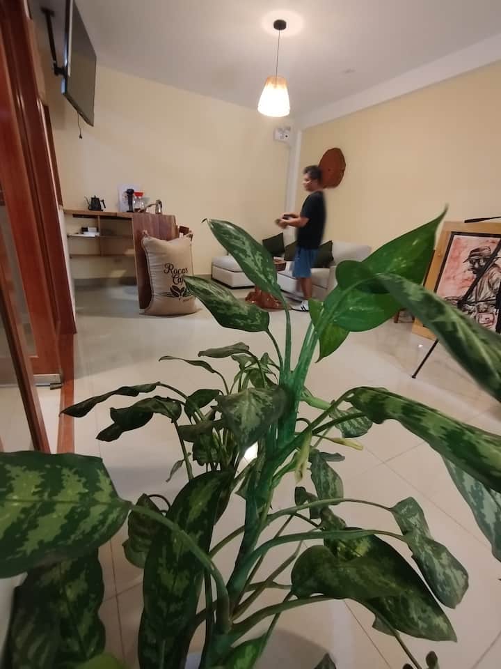 ¡A Dos Cuadras De La Plaza! Casa Refugio De Madera - Villa Rica