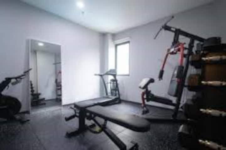 2 Bedroom Apartment Near Mrt - Novena