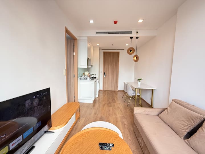 Nice 1br,skypool, Gym, Bts Phrom Phong/sukhumvit - Bangkok