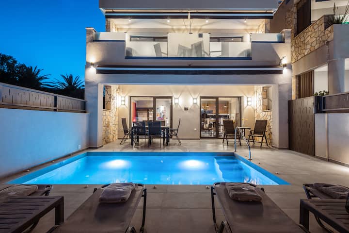 Old Cinema Suites New Building 3 Bd With Pool - Zakinthos