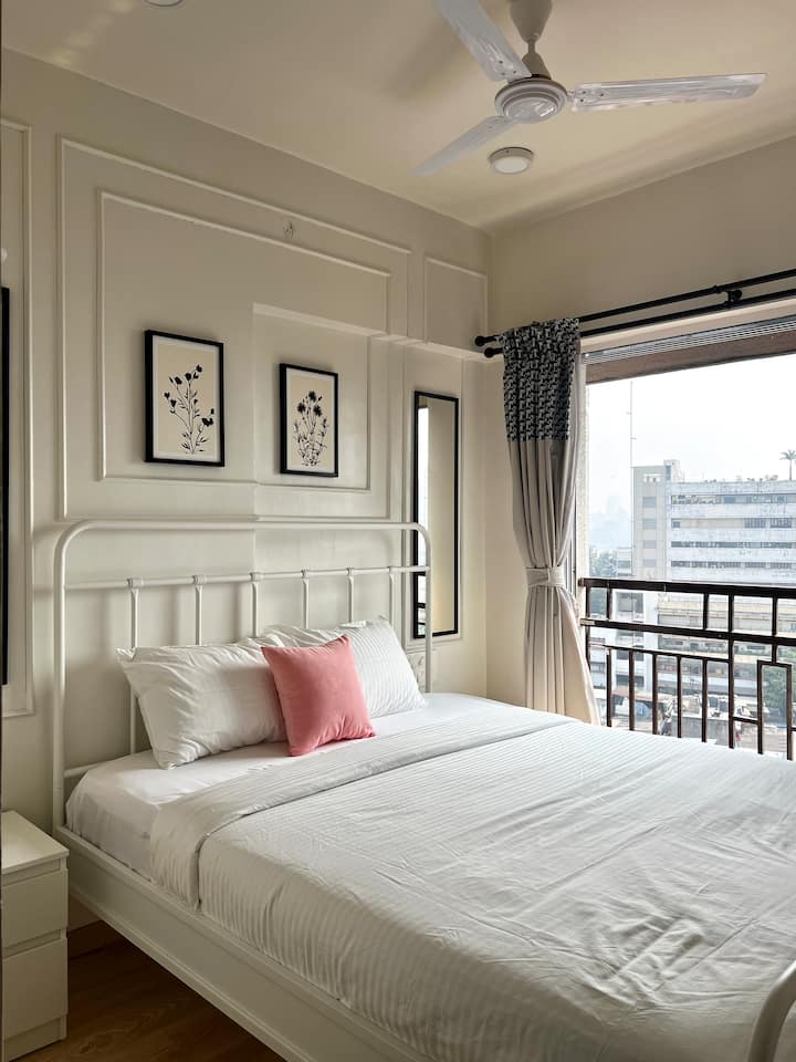 Cozy Homes -  Residency 9th Floor 2bhk Bandra West - Mumbai