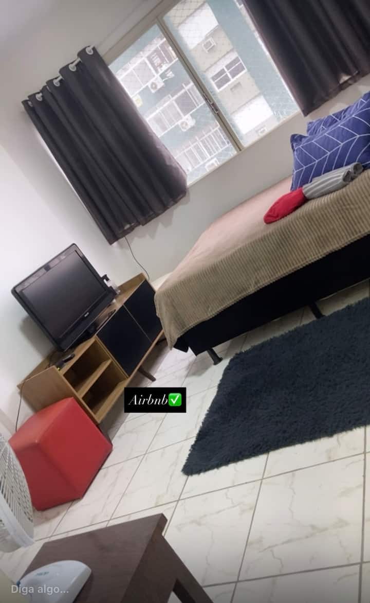 Ap Inteiro.ótima Localização.compacto. - Porto Alegre