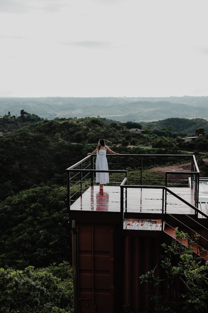 Arara Canindé Deck Com Nascer Do Sol E Banheira - Brasília