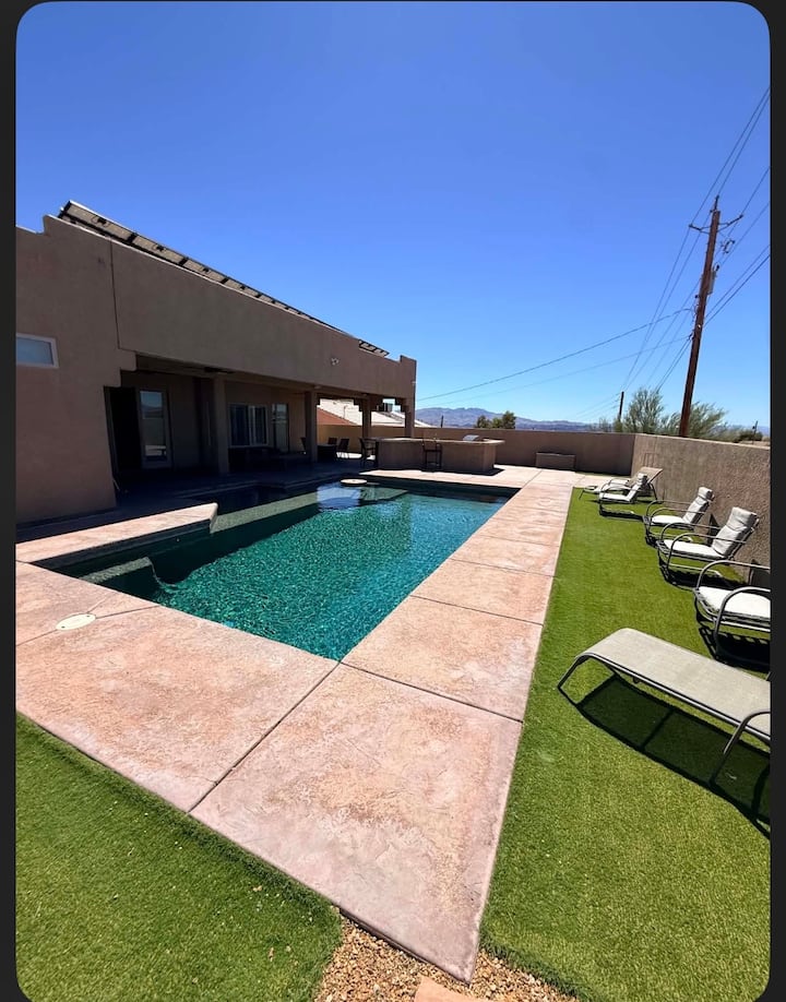 Sunny Ridge Desert Oasis, 5 Bedroom, Game Room - Lake Havasu City, AZ
