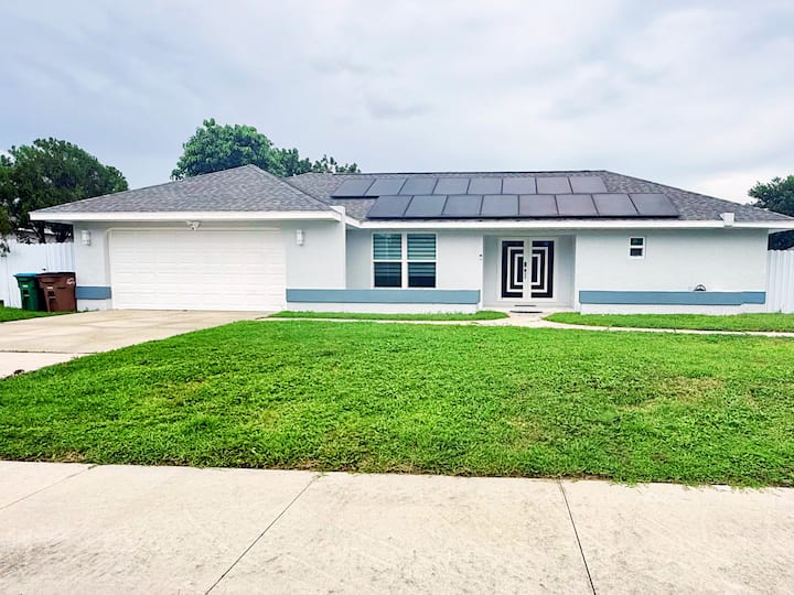 Hancock's Villa - Cape Coral, FL