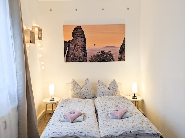 W6 - Urlaubsmagie - Helle, Moderne Wohnung - Sebnitz