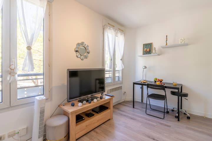 Le Rêveur : Au Bord Du Lez Et Espace Richter - Montpellier