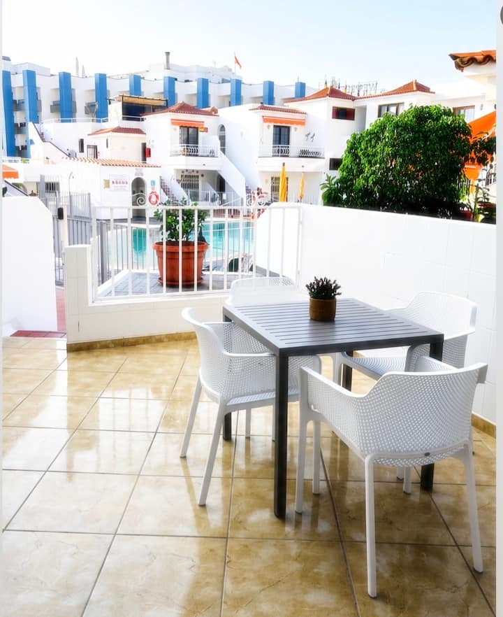 Beautiful Apartment In Los Diamantés 1, Pool View - Los Cristianos