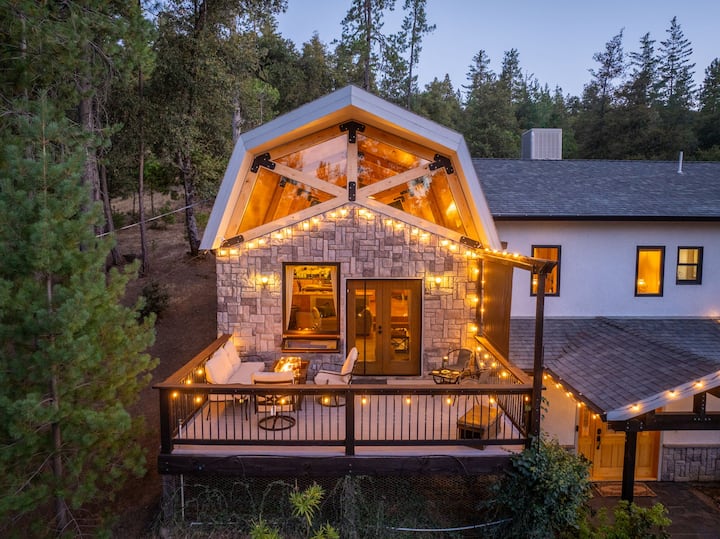 Yosemite, 
Pm Lake 
Games, Movies
Kids/ Pet Frdly - Pine Mountain Lake, CA