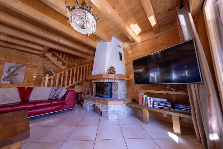 Chalet 5 Chambres Avec Sauna/jacuzzi, Centre Ville - Morzine