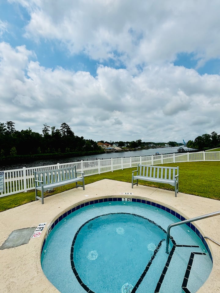 Waterway Escape- New* Hot Tub & Indoor Heated Pool - Myrtle Beach, SC