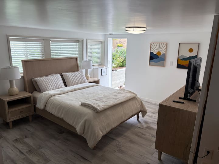 Carmel Studio Hideaway - Fast Wifi! - Monterey, CA
