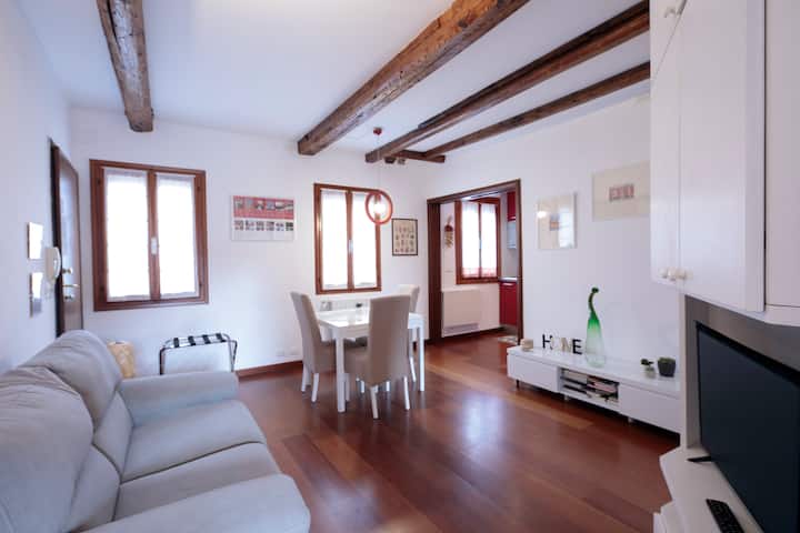 Biennale Giardini Arsenal - Bright Appartment - Venice