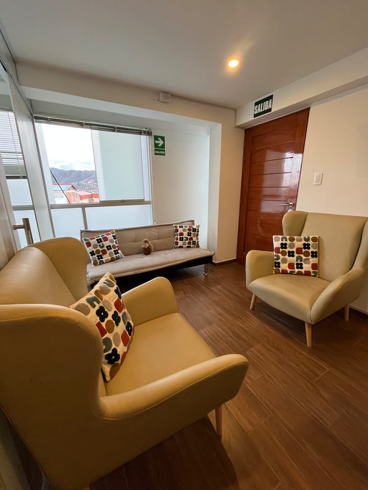 ¡En Llamas! - House - Cusco