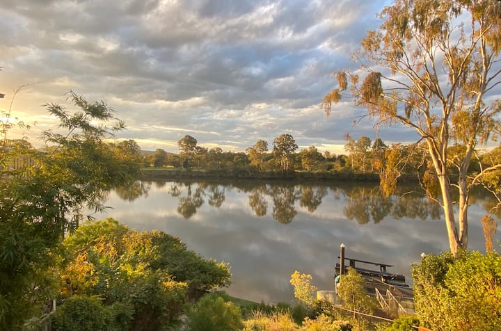 Riverside Luxury Near The Tennis Centre - Oxley