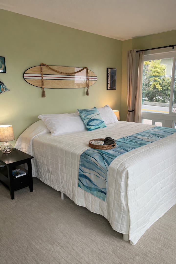 Wave Rider Studio Kona: Your Surf-inspired Getaway - Kailua-Kona, HI