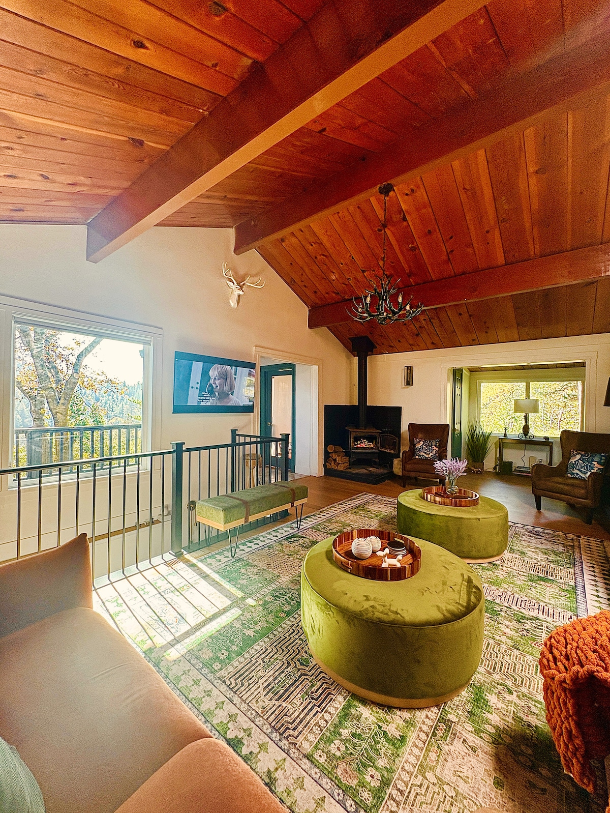 NUEVO 3 dormitorios • 2 baños • Vistas + Estufa de leña - Casas en ...