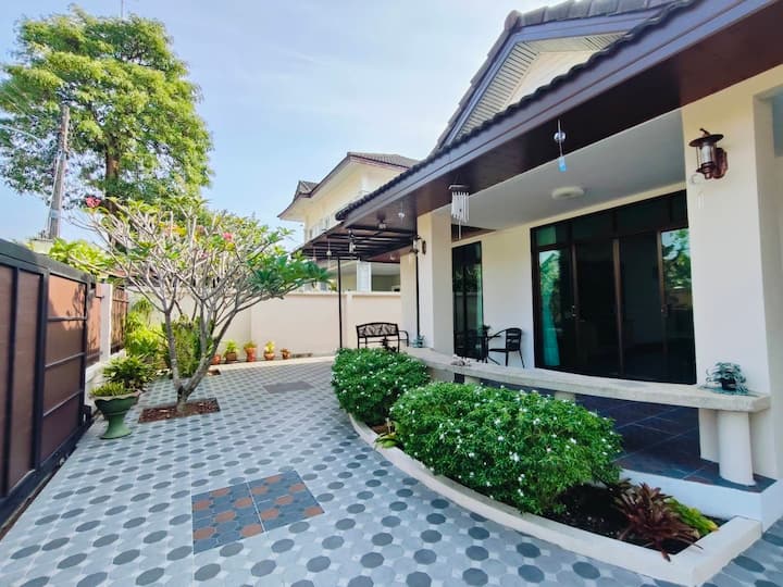 南国プーケットで過ごす穏やか時間。友達、家族と一軒家でのんびりと - Phuket district, Thailand