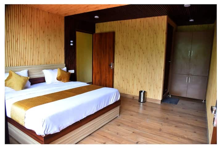 Superior Standard Room | The Dhanaulti Chalet - ダノールティ