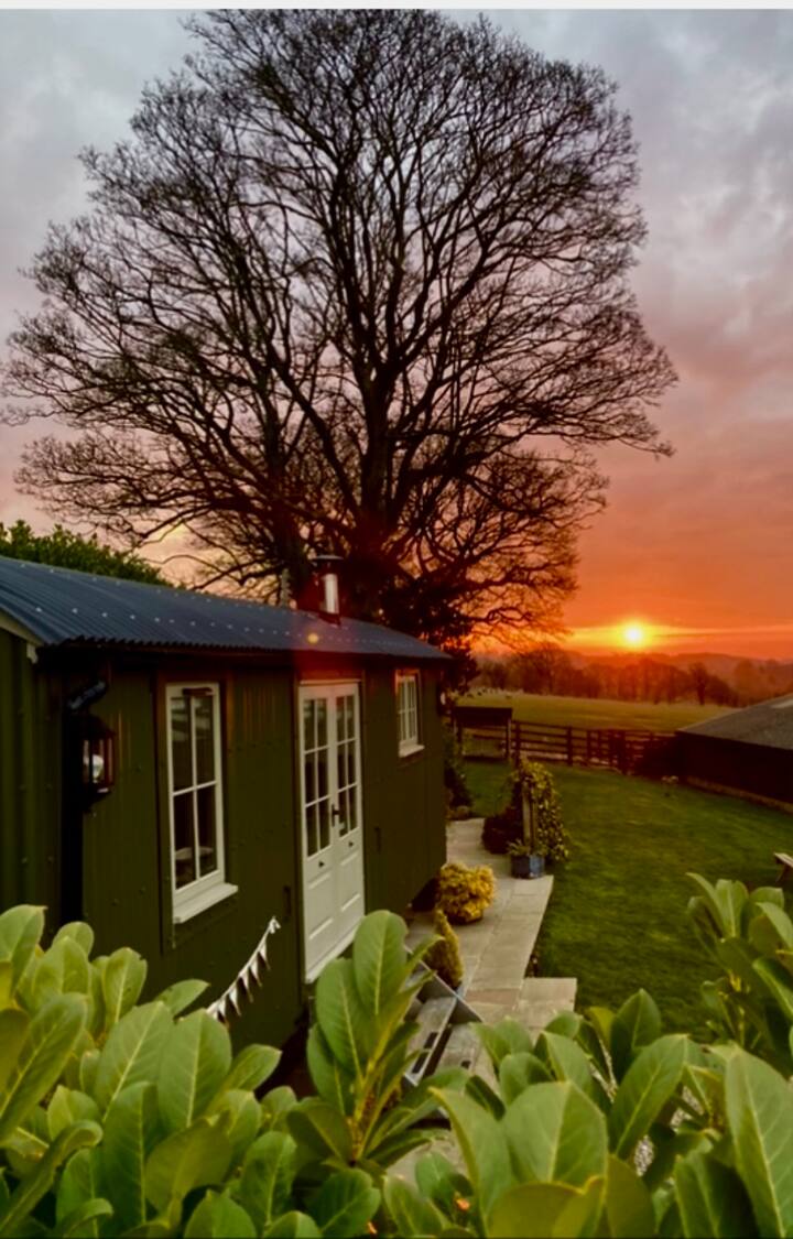 Romantic Getaway With Hot Tub - Yorkshire