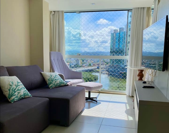 Apto Lindo Quadra Mar - Balneário Camboriú