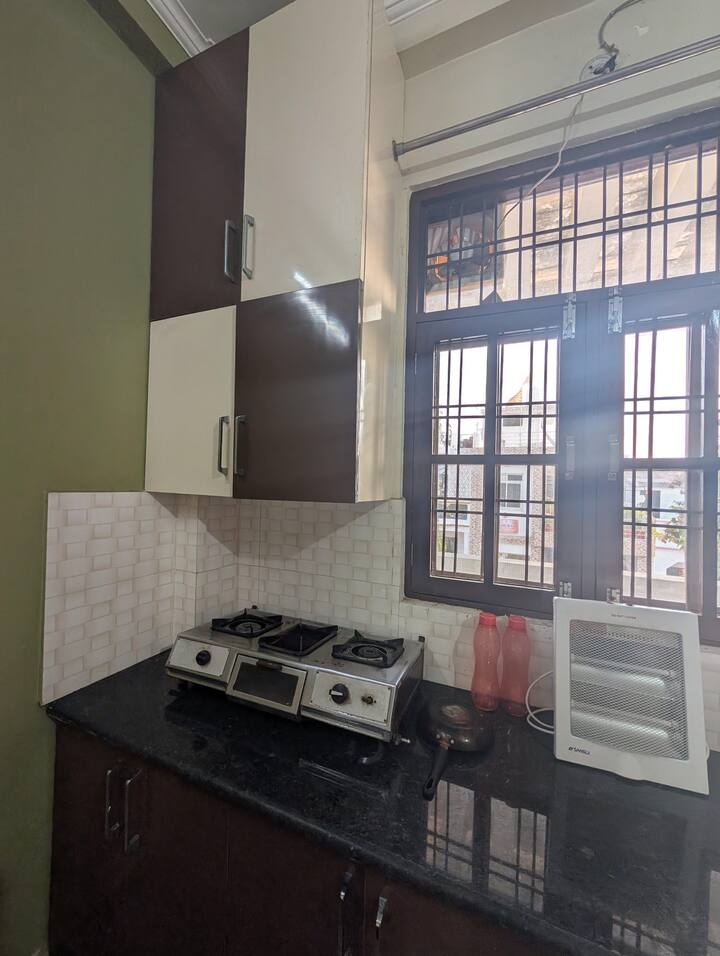 New Green Nook @Gomtinagar 1rk - Heart Of Lucknow - Lucknow