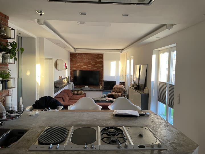 Rooftop & Whirlpool Loft In Citycenter - Düsseldorf Airport (DUS)